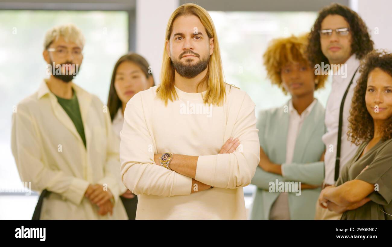 Coworkers man hi-res stock photography and images - Alamy