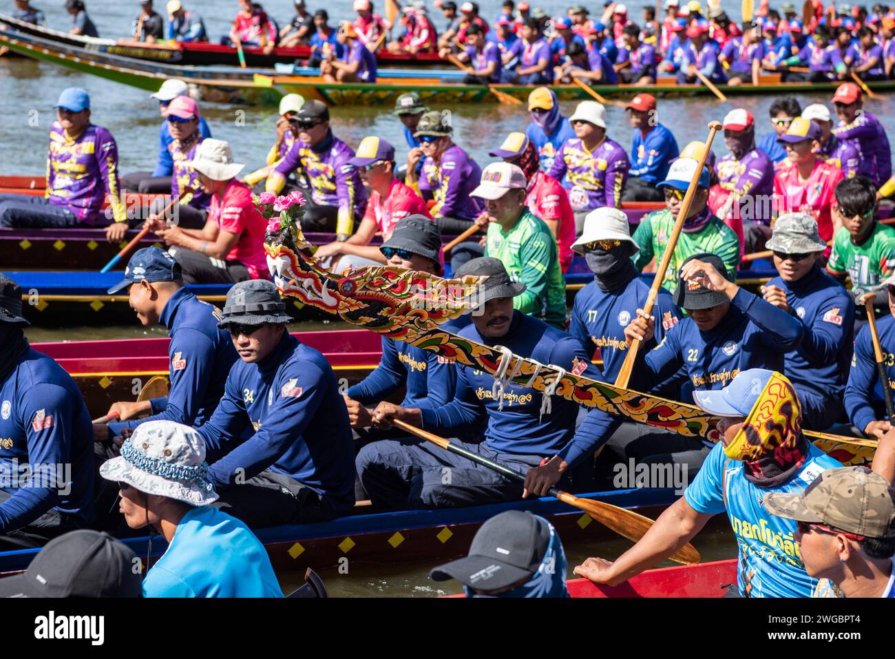 Dragonboat or Longboat teams on the Lake Khao Tao at the Longboat race ...