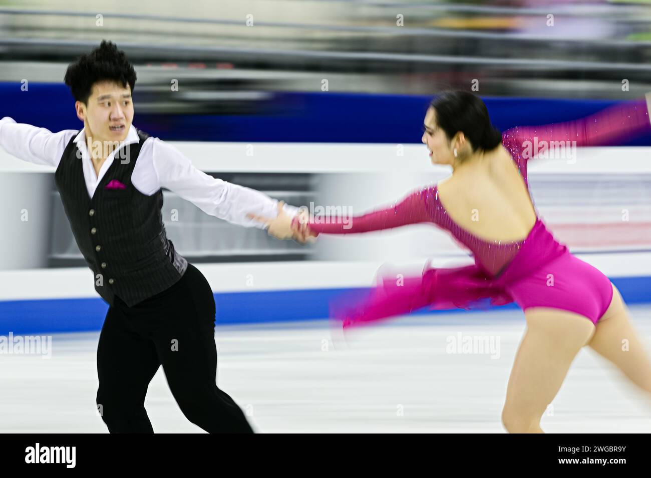 Shanghai, China. 04th Feb, 2024. Hannah LIM & Ye QUAN (KOR), during Ice ...