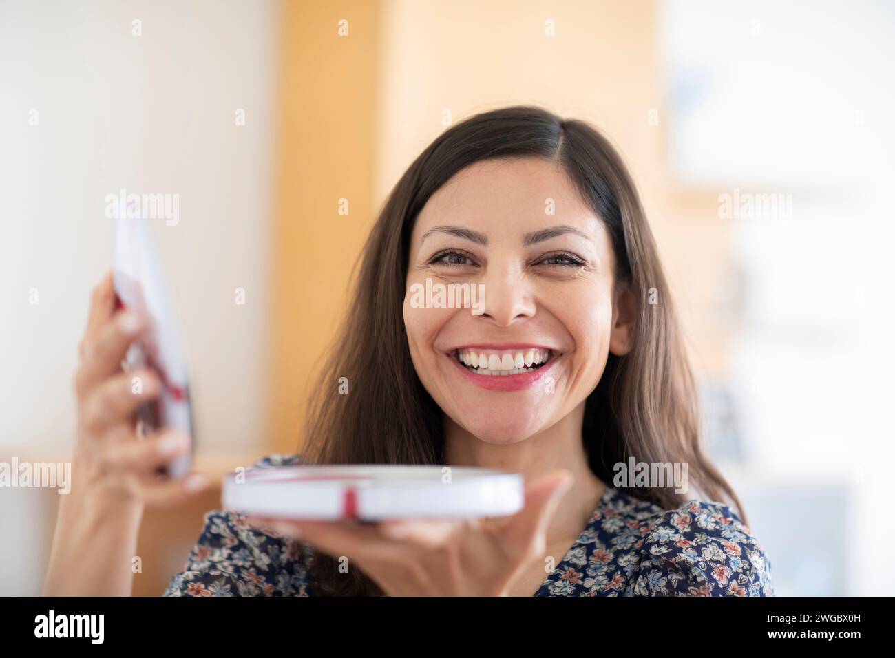 Mature iranian woman portrait hi-res stock photography and images - Alamy