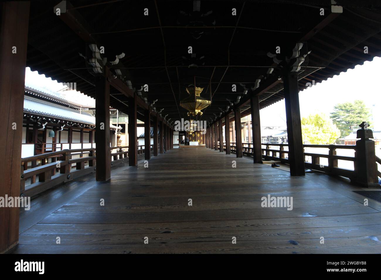 Roofed corridor in Nishi Hongwanji Temple, Kyoto, Japan Stock Photo - Alamy