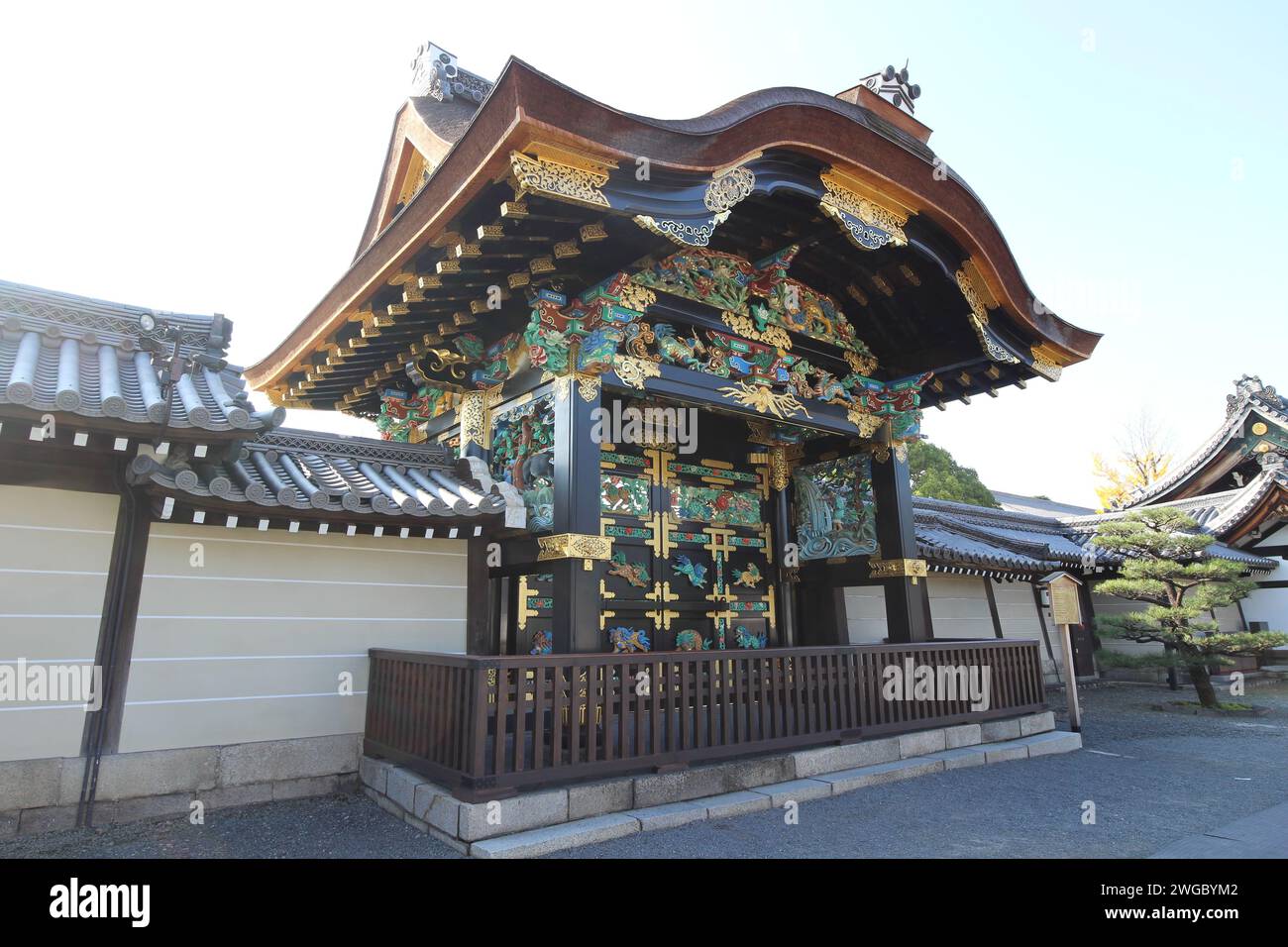 Karamon Gate in Nishi Hongwanji Temple, Kyoto, Japan Stock Photo - Alamy