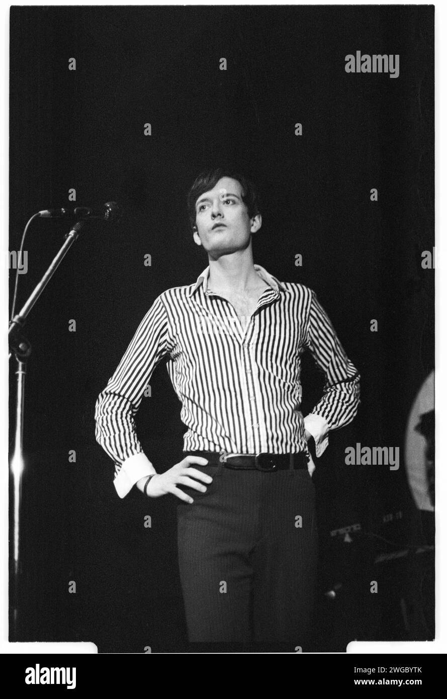 Pulp band nineties Black and White Stock Photos & Images - Alamy