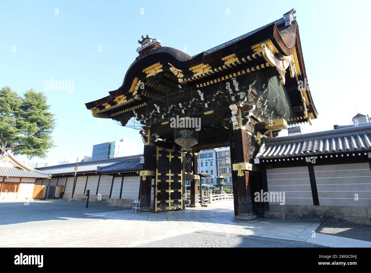 Nishi hongwanji temple hi-res stock photography and images - Alamy