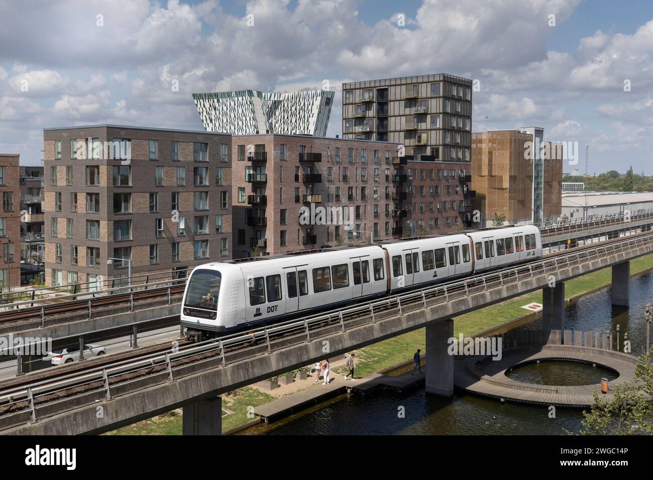 Moderne Architektur und Metro, Stadtteil Orestadt (¯restad,) Amager ...