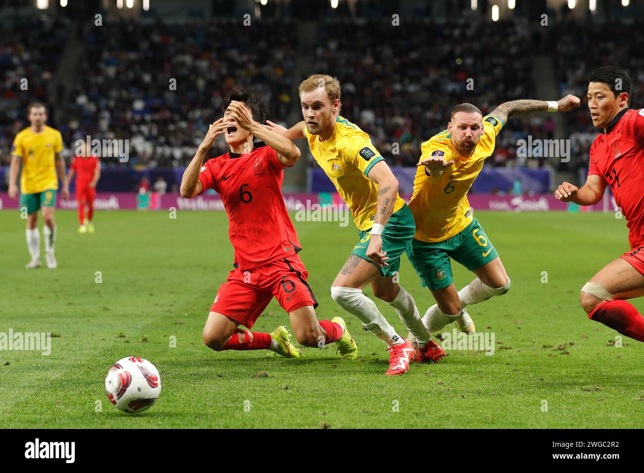 Al Wakrah, Qatar. 2nd Feb, 2024. Nathaniel Atkinson (AUS) Football ...