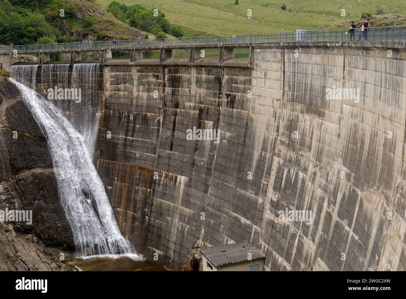 Dam installation hi-res stock photography and images - Alamy