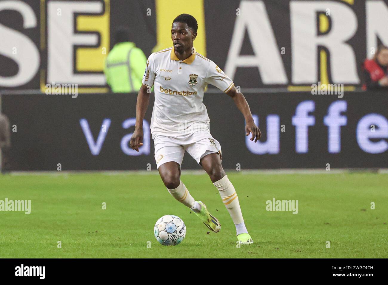 ARNHEM, NETHERLANDS - FEBRUARY 4: Jamal Amofa of Go Ahead Eagles ...