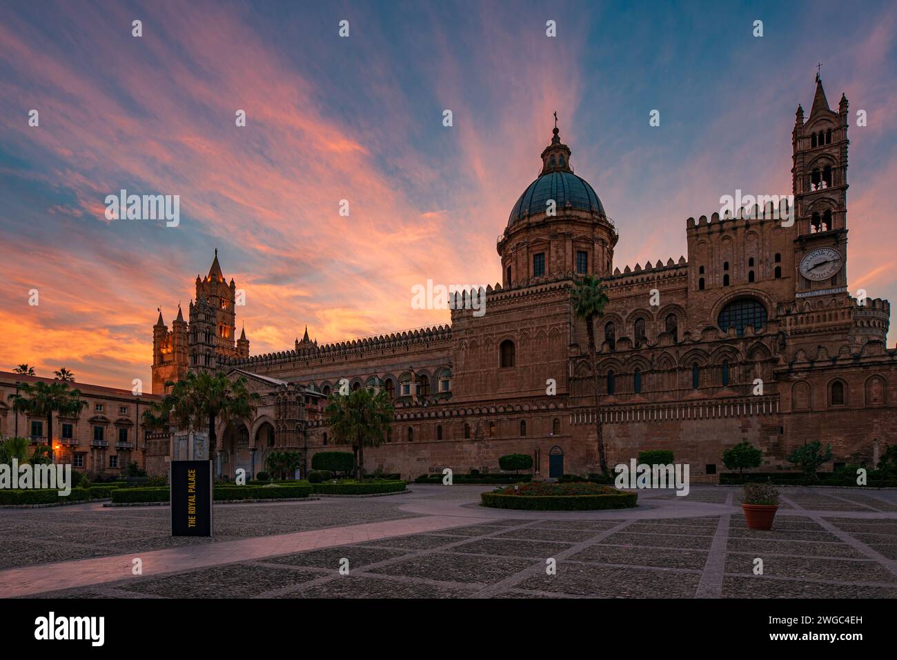 Sunset streaked sky palermo cathedral hi-res stock photography and ...
