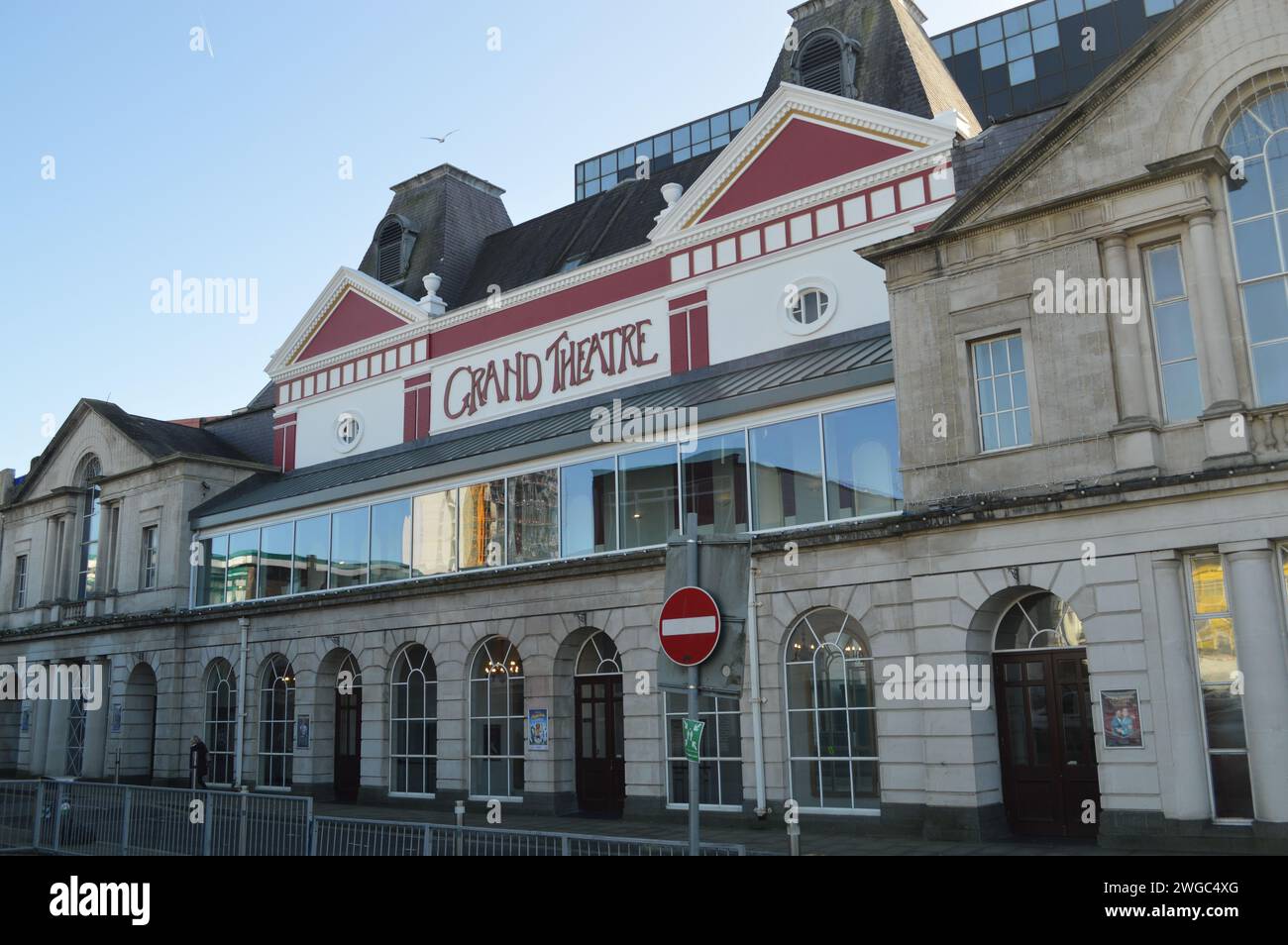 Pantomime venue swansea hi-res stock photography and images - Alamy