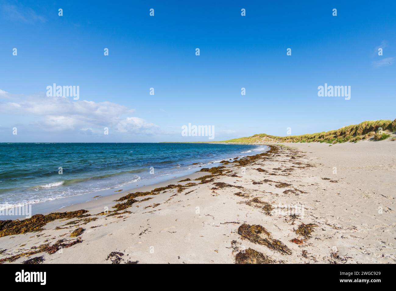 A view of Liniclate beach on the Isle of Benbecula in the Outer ...