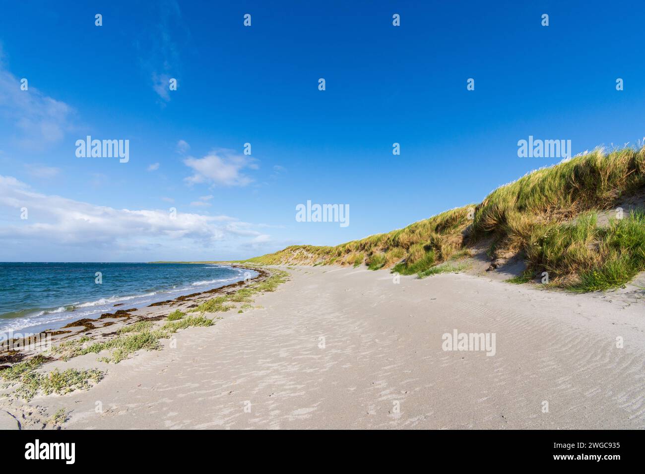 A view of Liniclate beach on the Isle of Benbecula in the Outer ...