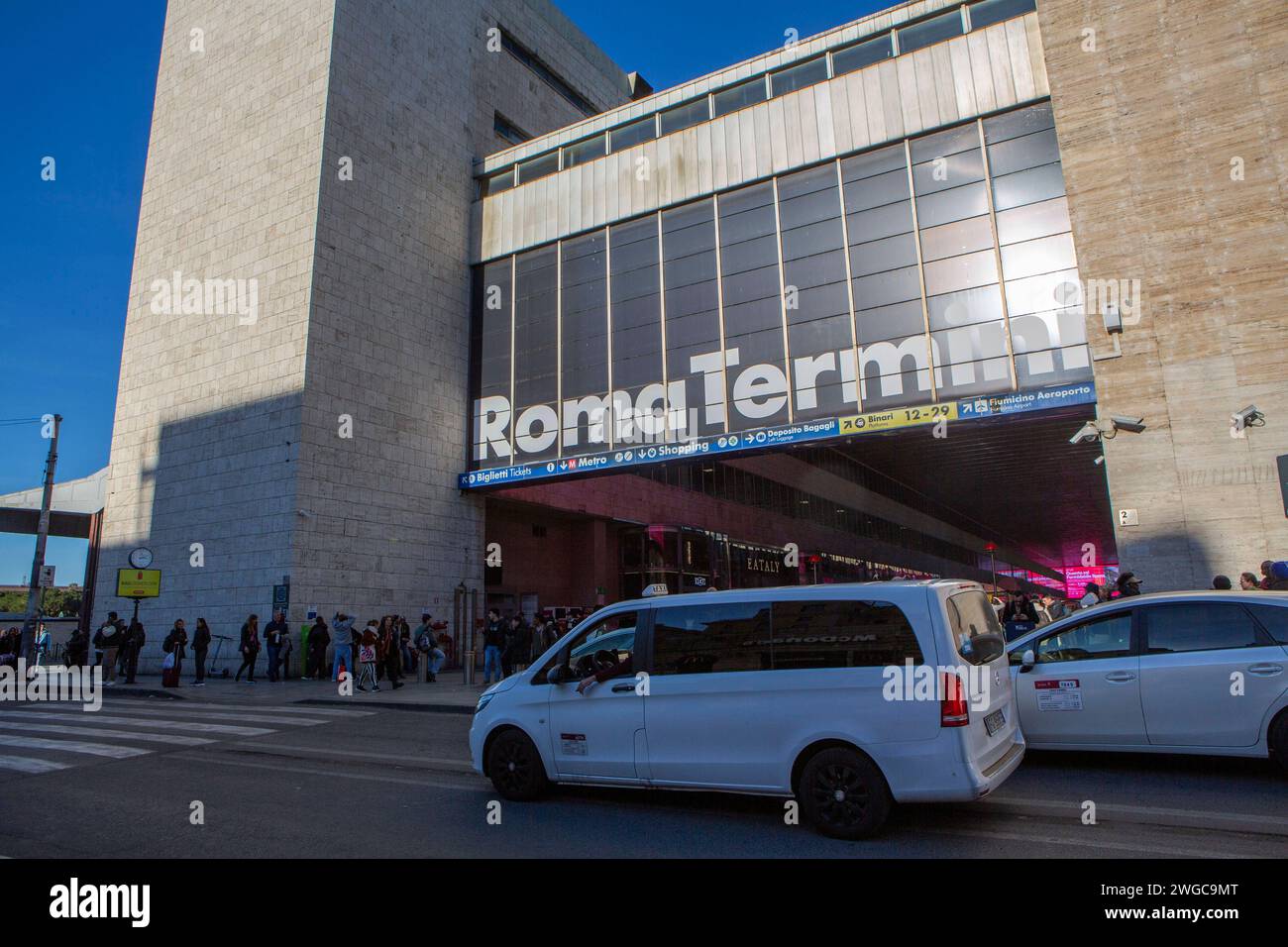Der Bahnhof Roma Termini ist der Hauptbahnhof in Rom. Es handelt sich ...