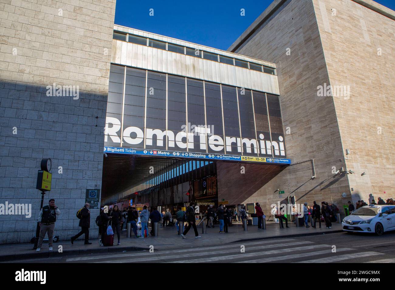 Der Bahnhof Roma Termini ist der Hauptbahnhof in Rom. Es handelt sich ...