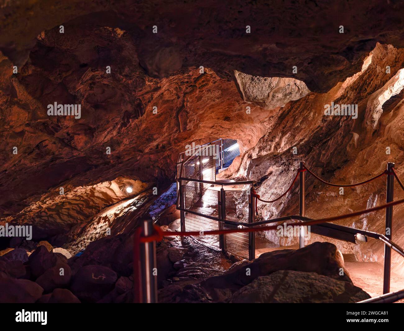 Las Güixas Cave, Villanúa, Pyrenees, Huesca, Aragon, Spain. Cave that ...