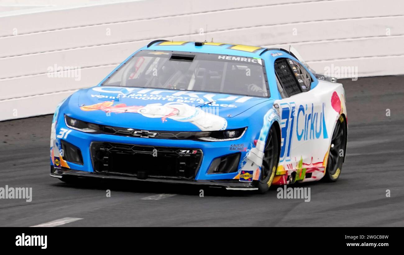 Daniel Hemric (31) drives during qualifying heats for the Busch Light ...