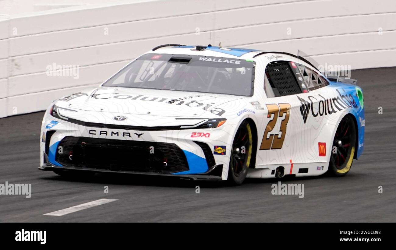Bubba Wallace (23) drives during qualifying heats for the Busch Light ...