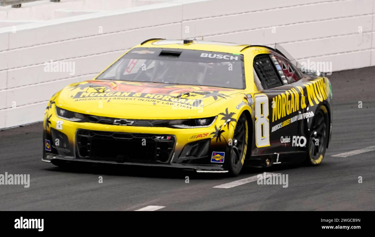 Kyle Busch (8) drives during qualifying heats for the Busch Light Clash ...