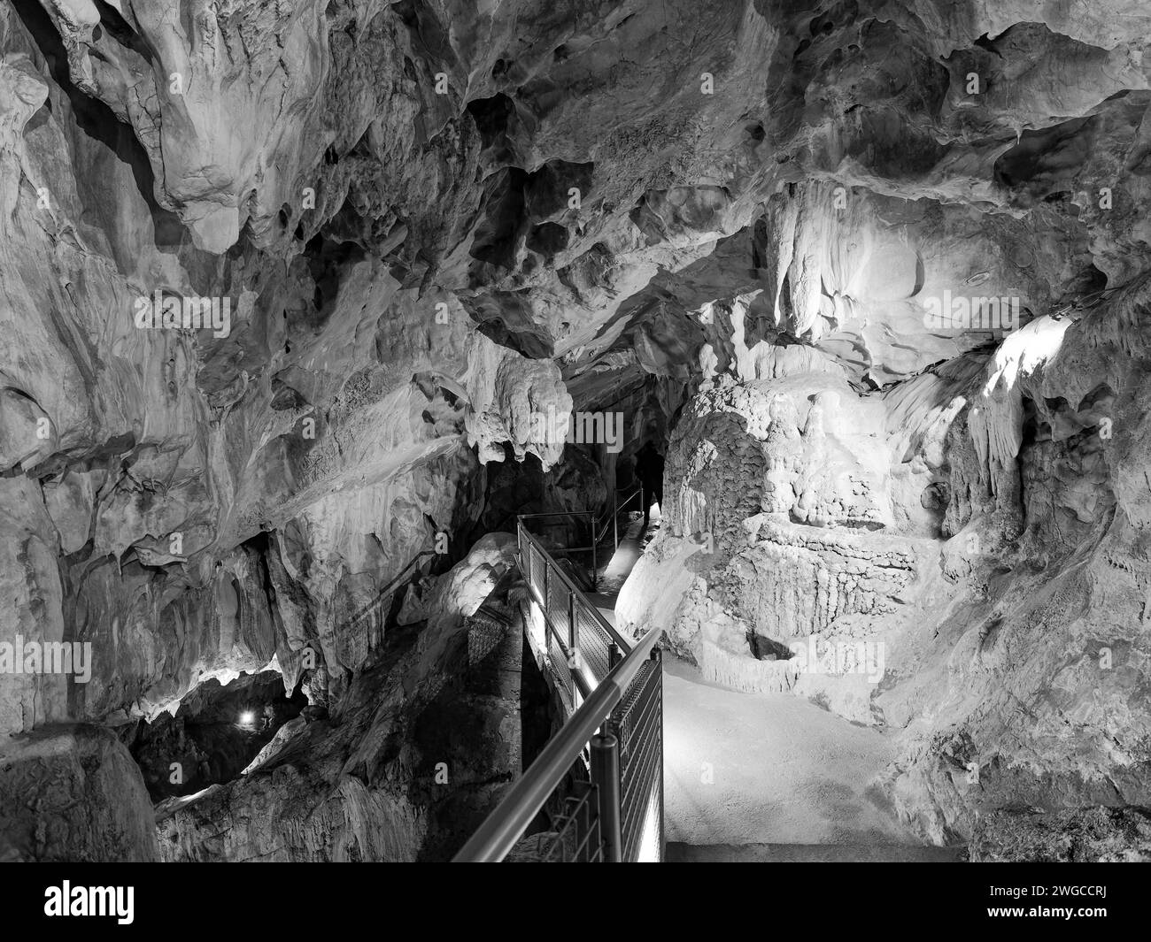 Las Güixas Cave, Villanúa, Pyrenees, Huesca, Aragon, Spain. Cave that ...