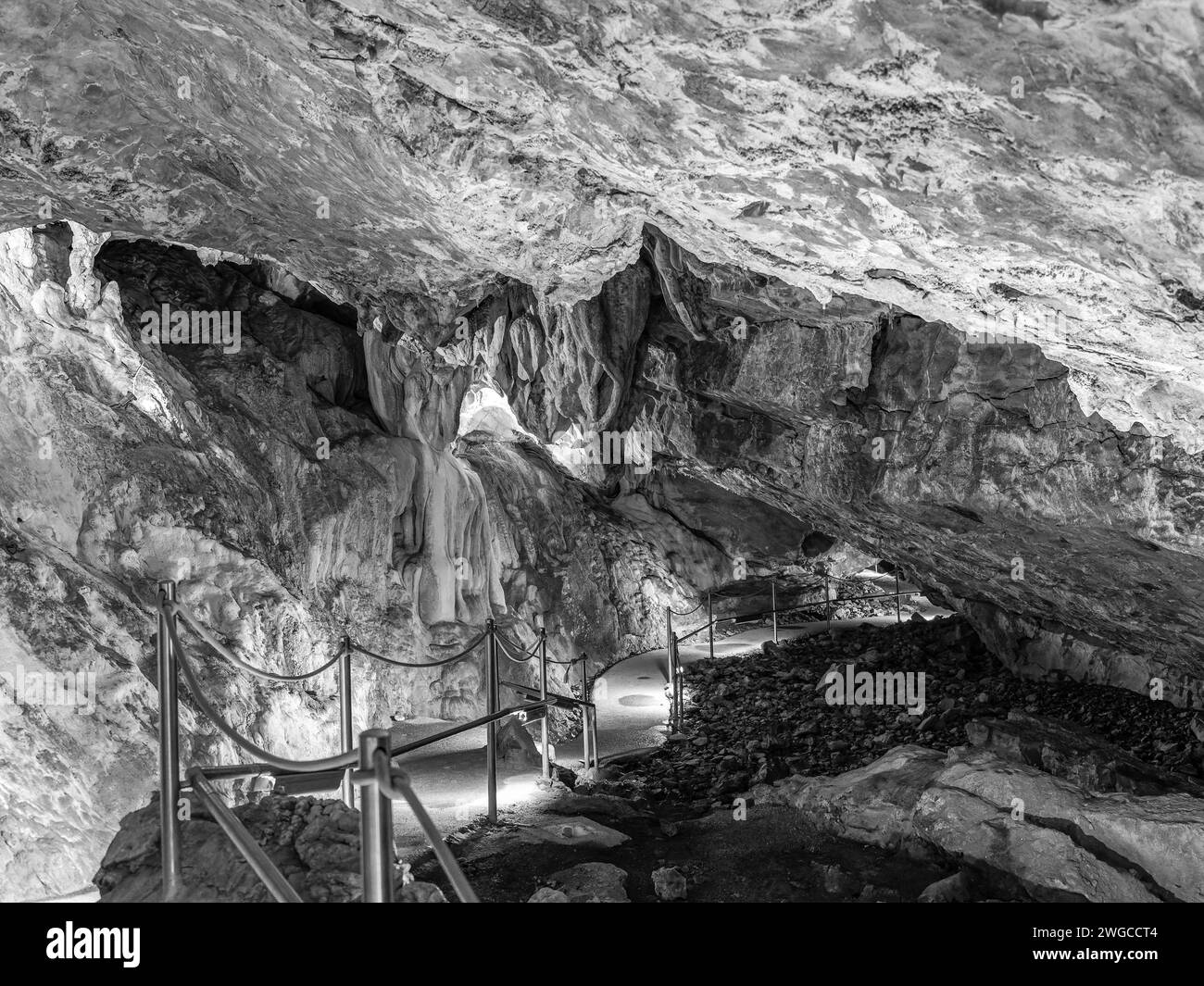 Las Güixas Cave, Villanúa, Pyrenees, Huesca, Aragon, Spain. Cave that ...