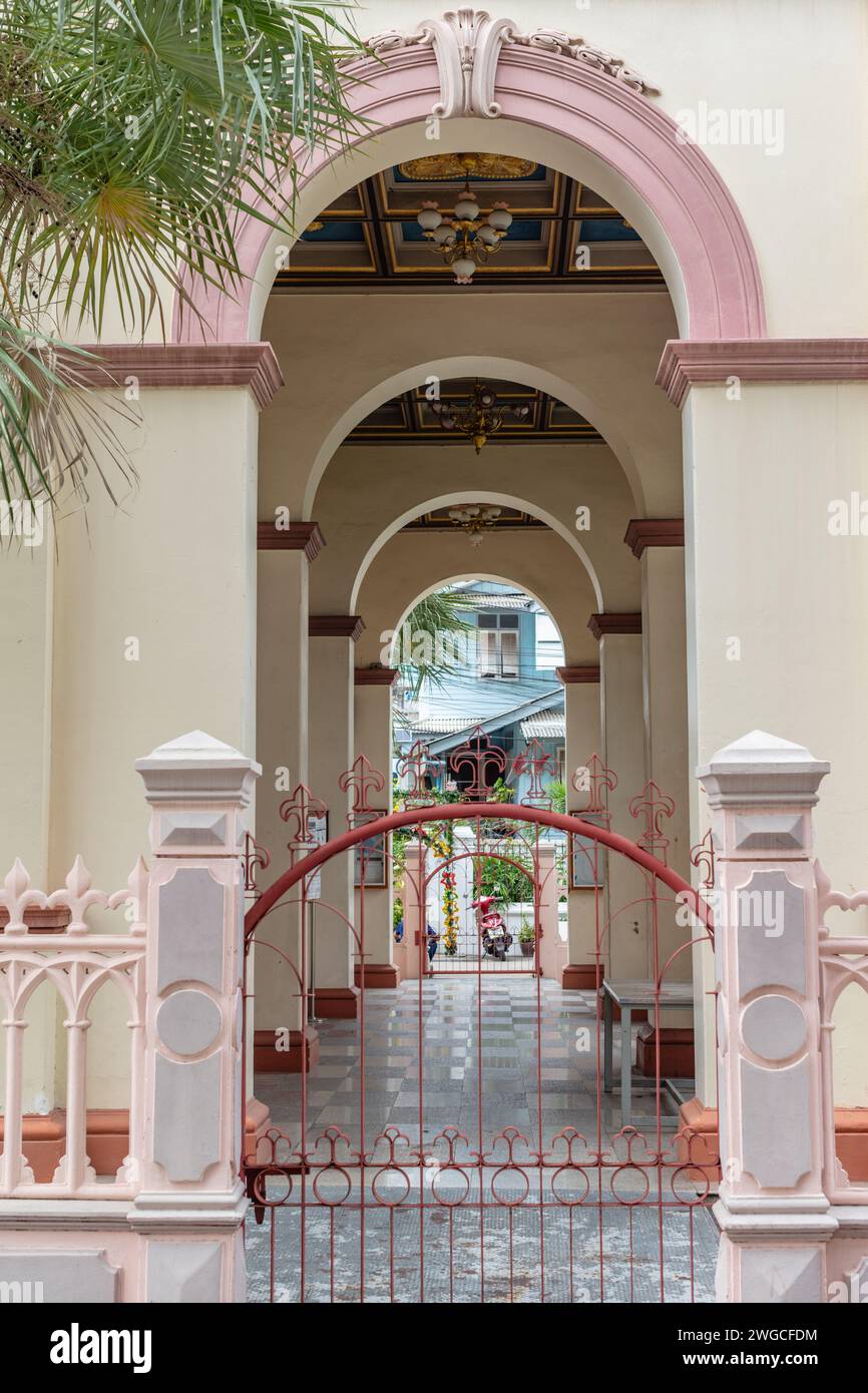 Santa Cruz Church (Holy Cross Church, Kudi Chin), a Roman Catholic ...