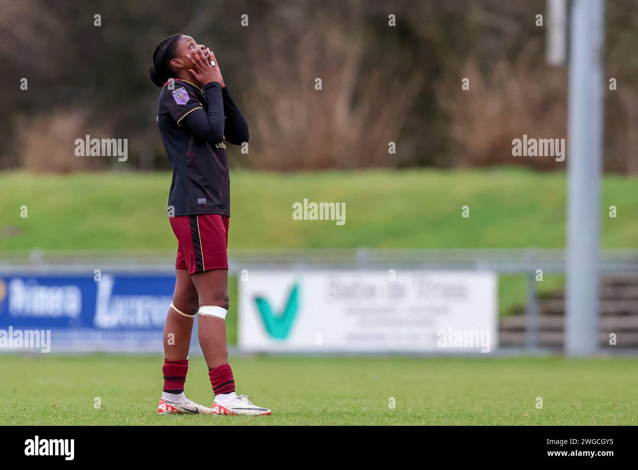 Elisha kruize hi-res stock photography and images - Alamy