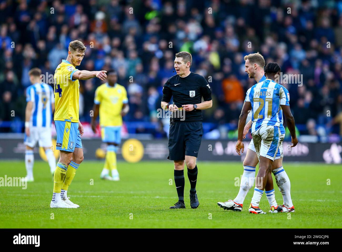 John Smith's Stadium, Huddersfield, England - 3rd February 2024 Michael ...