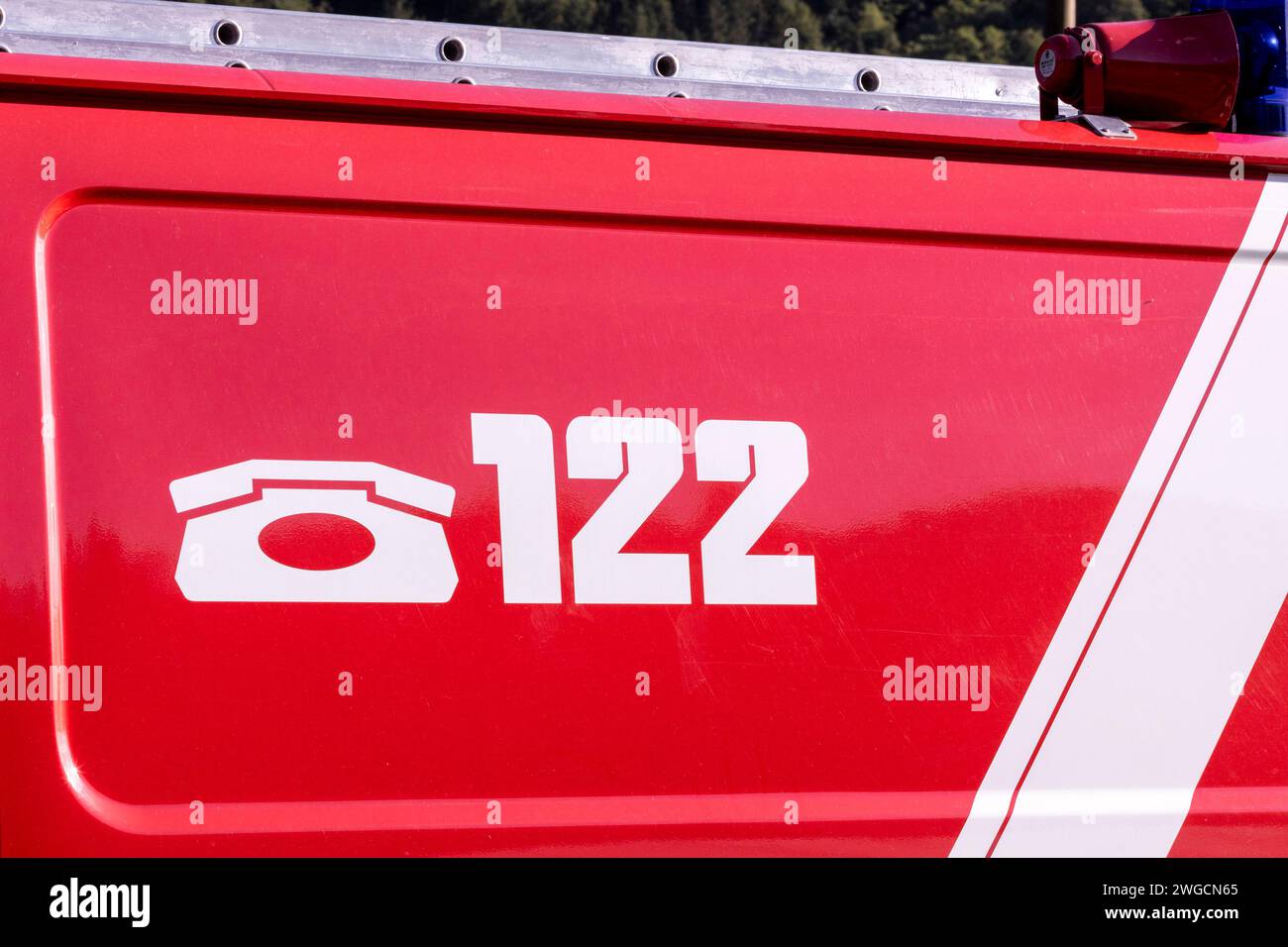 Emergency Fire Brigade 122 Stock Photo - Alamy