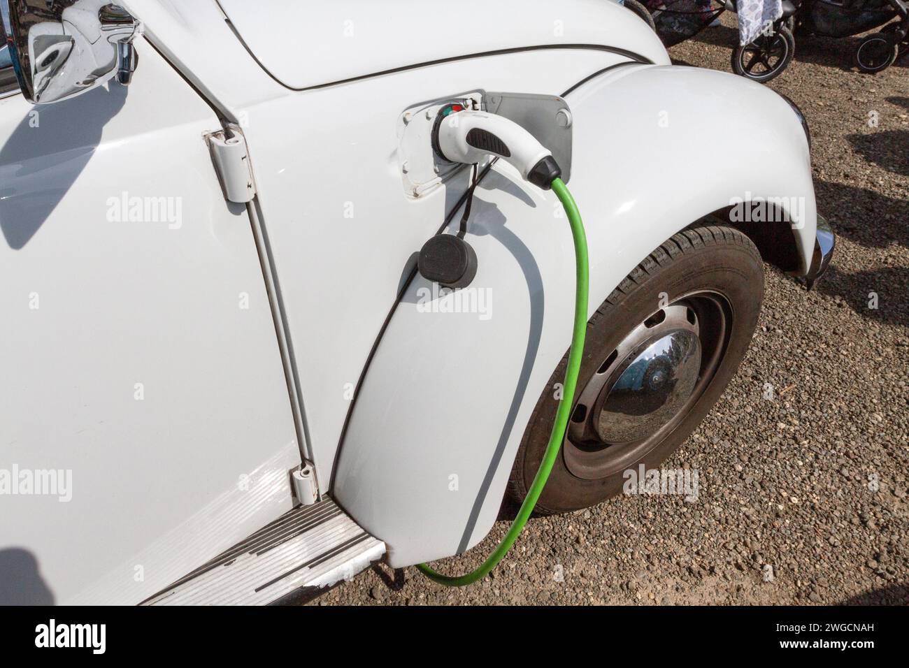 Vw elektroautos hi-res stock photography and images - Alamy