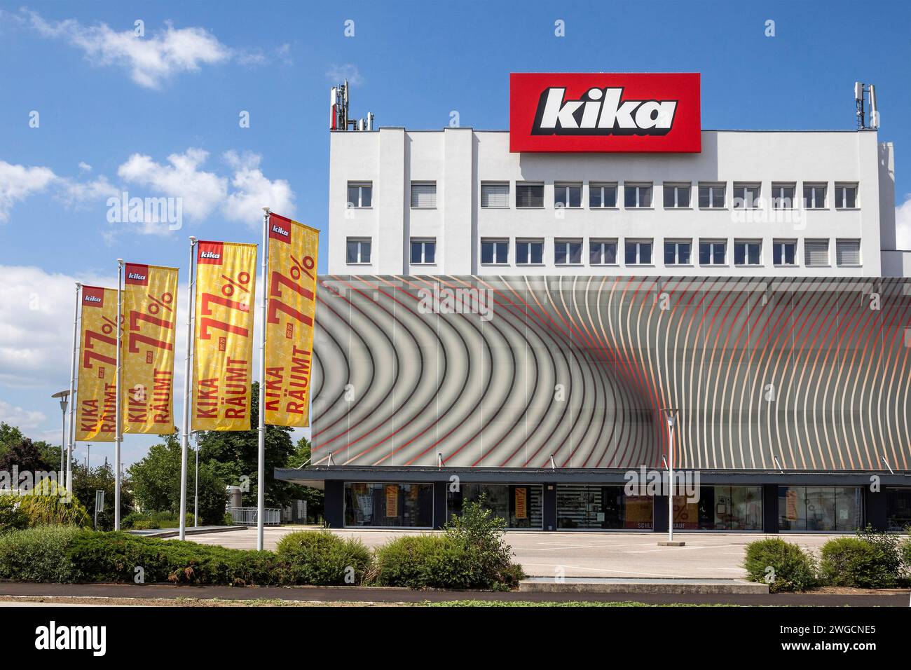 Kika Clears Up To 77%, Furniture Store Stock Photo - Alamy