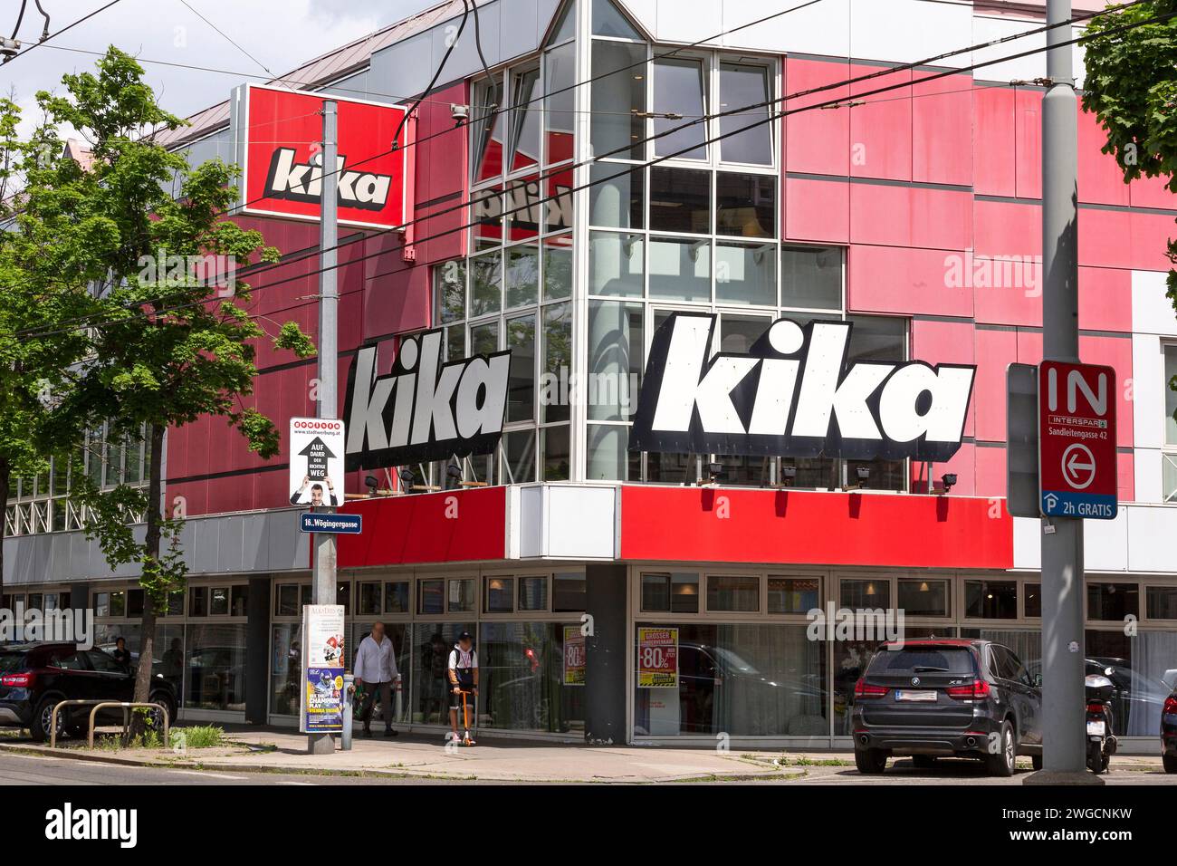Kika, Wien Ottakring Stock Photo - Alamy