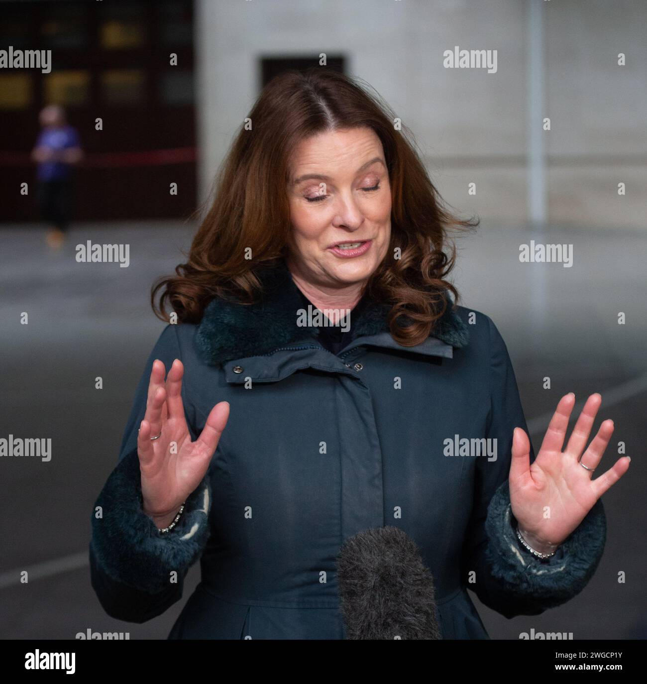 Talaking hi-res stock photography and images - Alamy