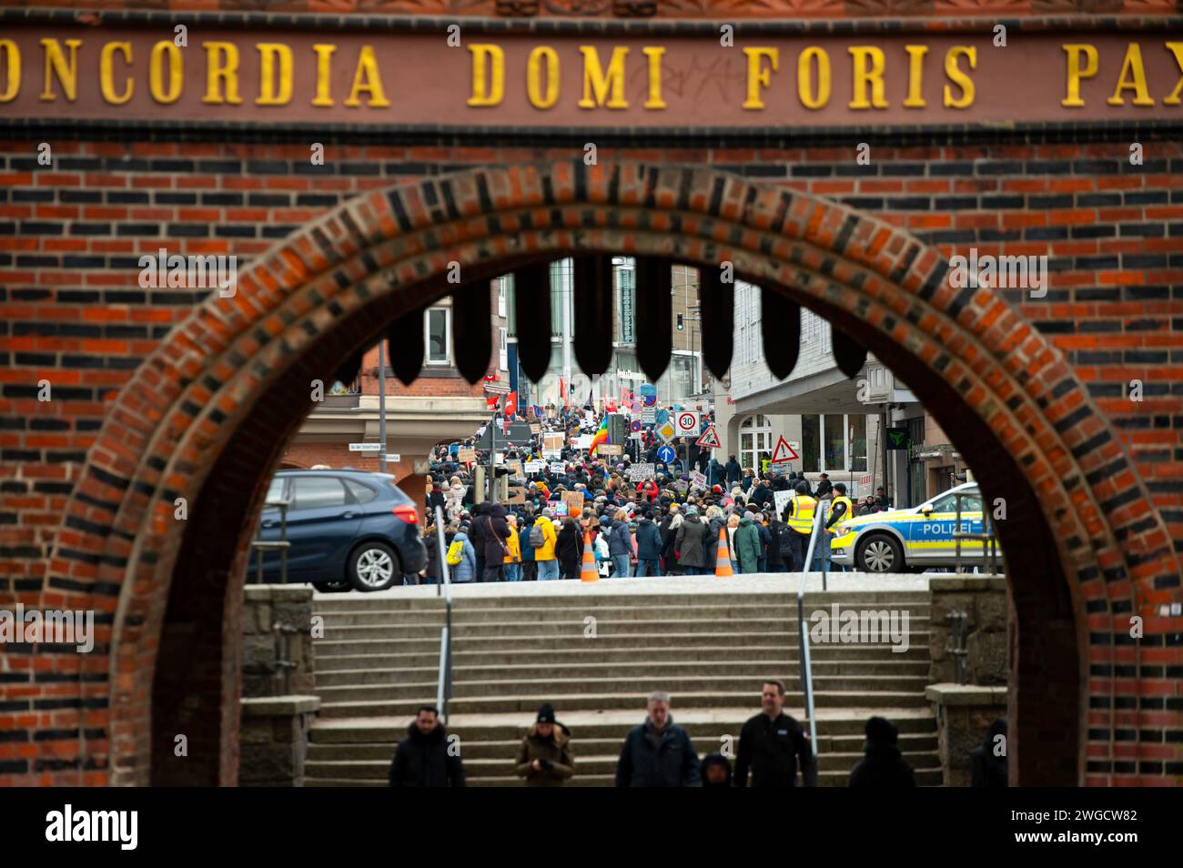04 February 2024, Schleswig-Holstein, Lübeck: Numerous participants in ...