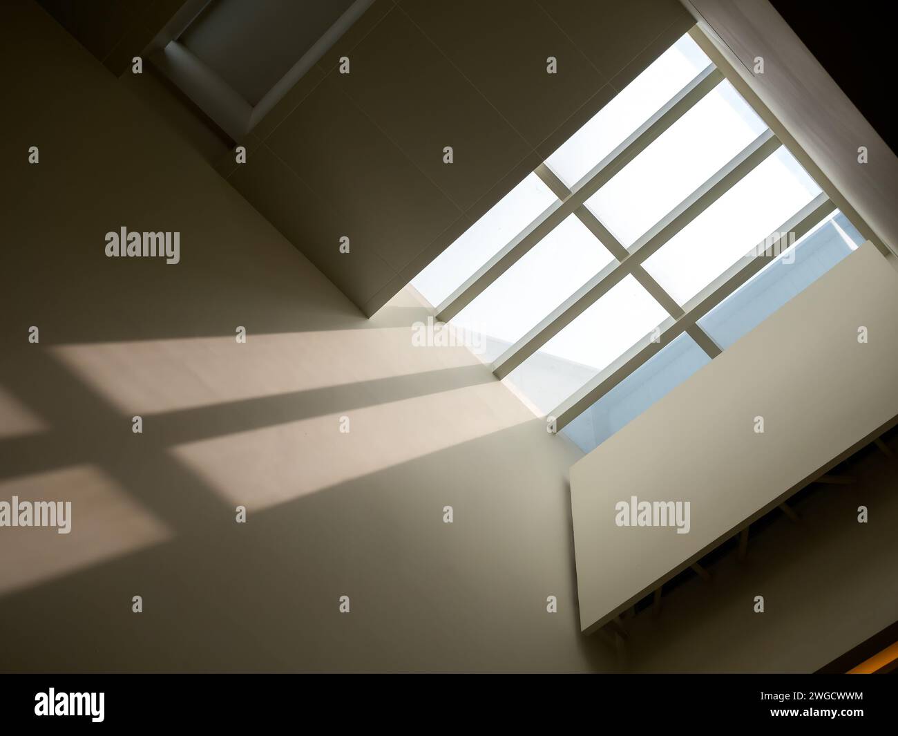 Ceiling add hi-res stock photography and images - Alamy