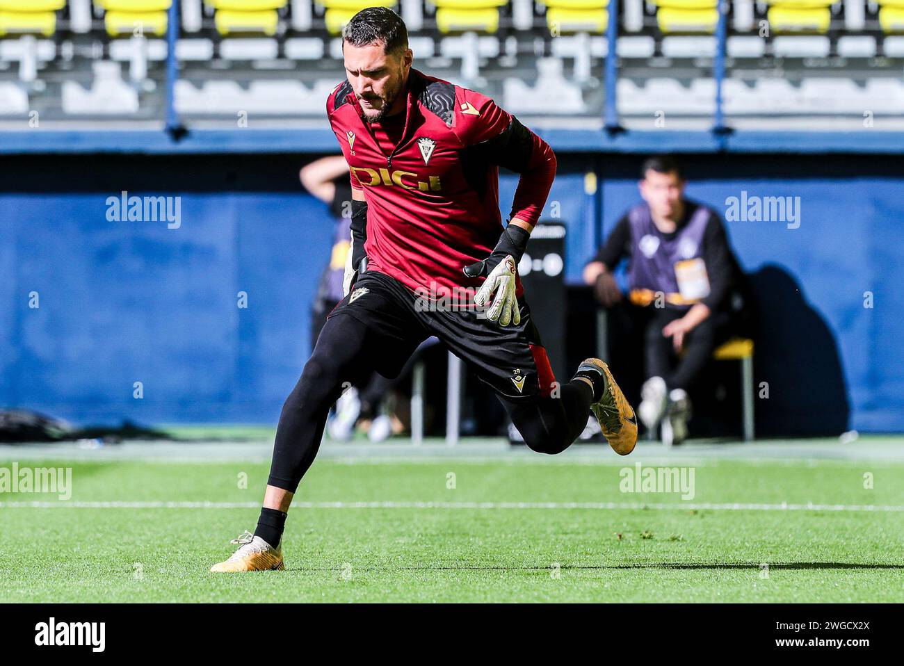 Conan Ledesma of Cadiz warms up during the spanish league, La Liga EA ...
