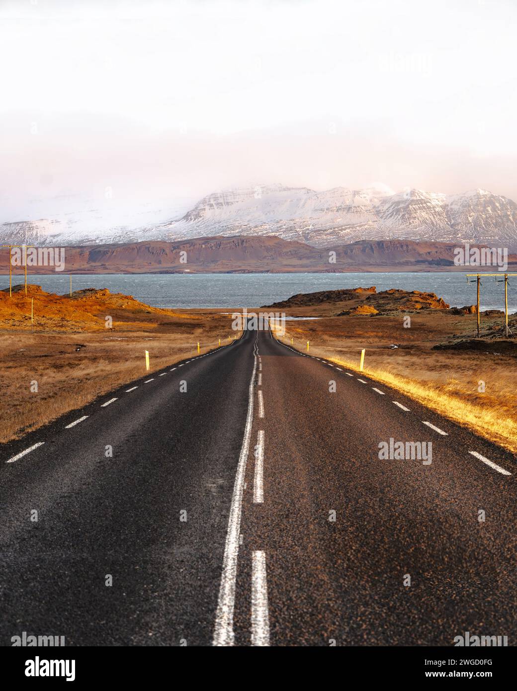 Rng background hi-res stock photography and images - Alamy