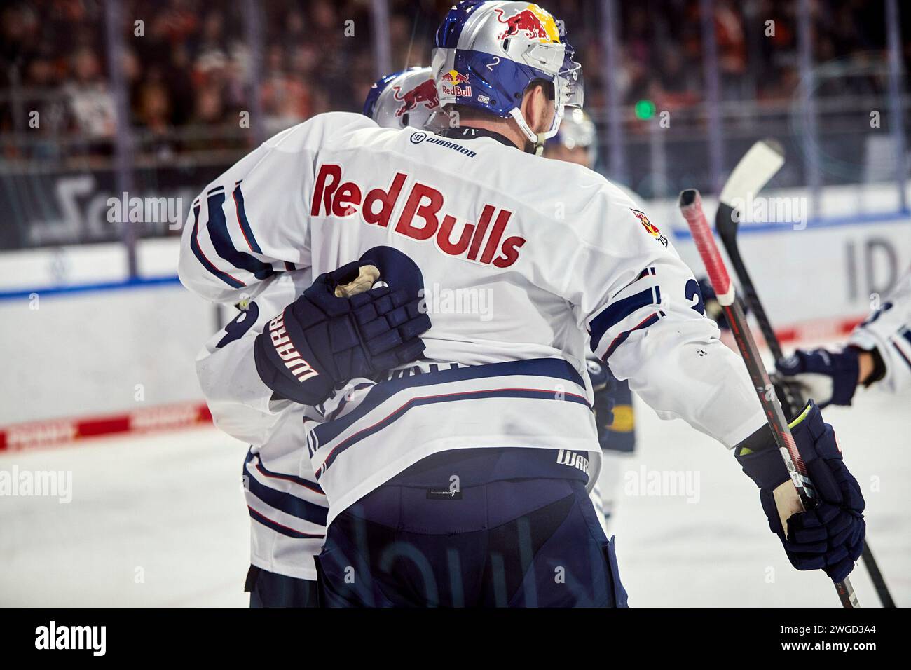 Wolfsburg, Deutschland. 04th Feb, 2024. Benjamin Street (EHC Red Bull ...