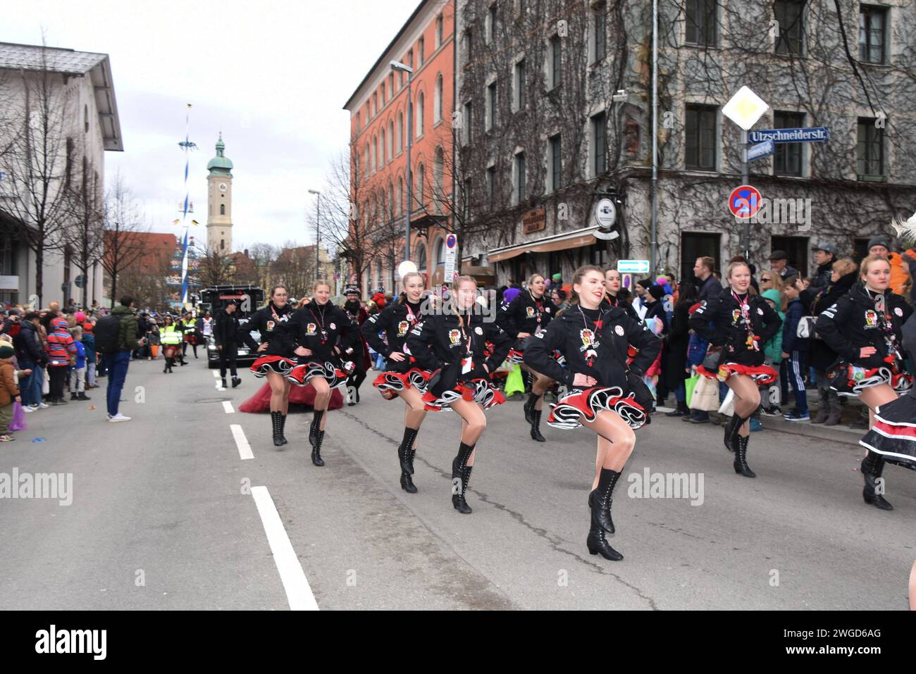 Teilnehmer Muenchen 04.02.2024 Faschingszug Einfach Fasching Muenchen ...