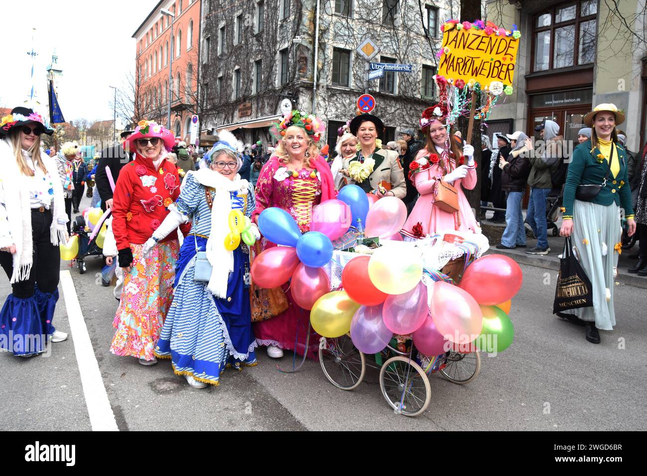 Marktfrauen Muenchen 04.02.2024 Faschingszug Einfach Fasching Muenchen ...
