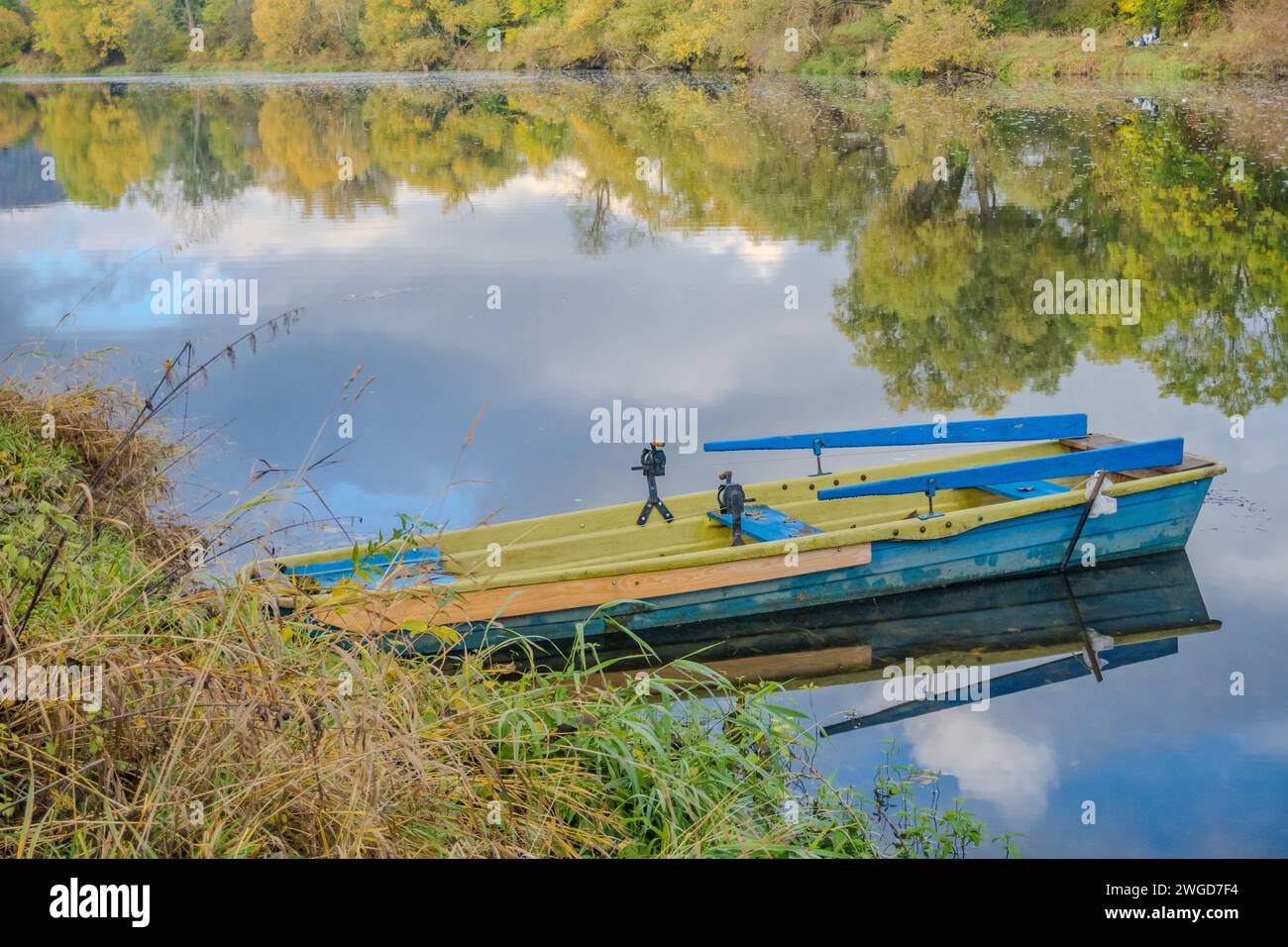 Beautiful views of the river Berounka a Wooden boats in the autumn ...