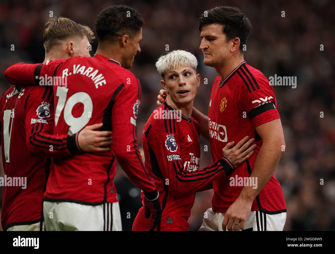 Manchester United's Alejandro Garnacho (second right)celebrates with ...