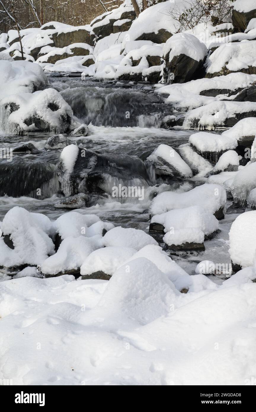Savage mill trail river hi-res stock photography and images - Alamy