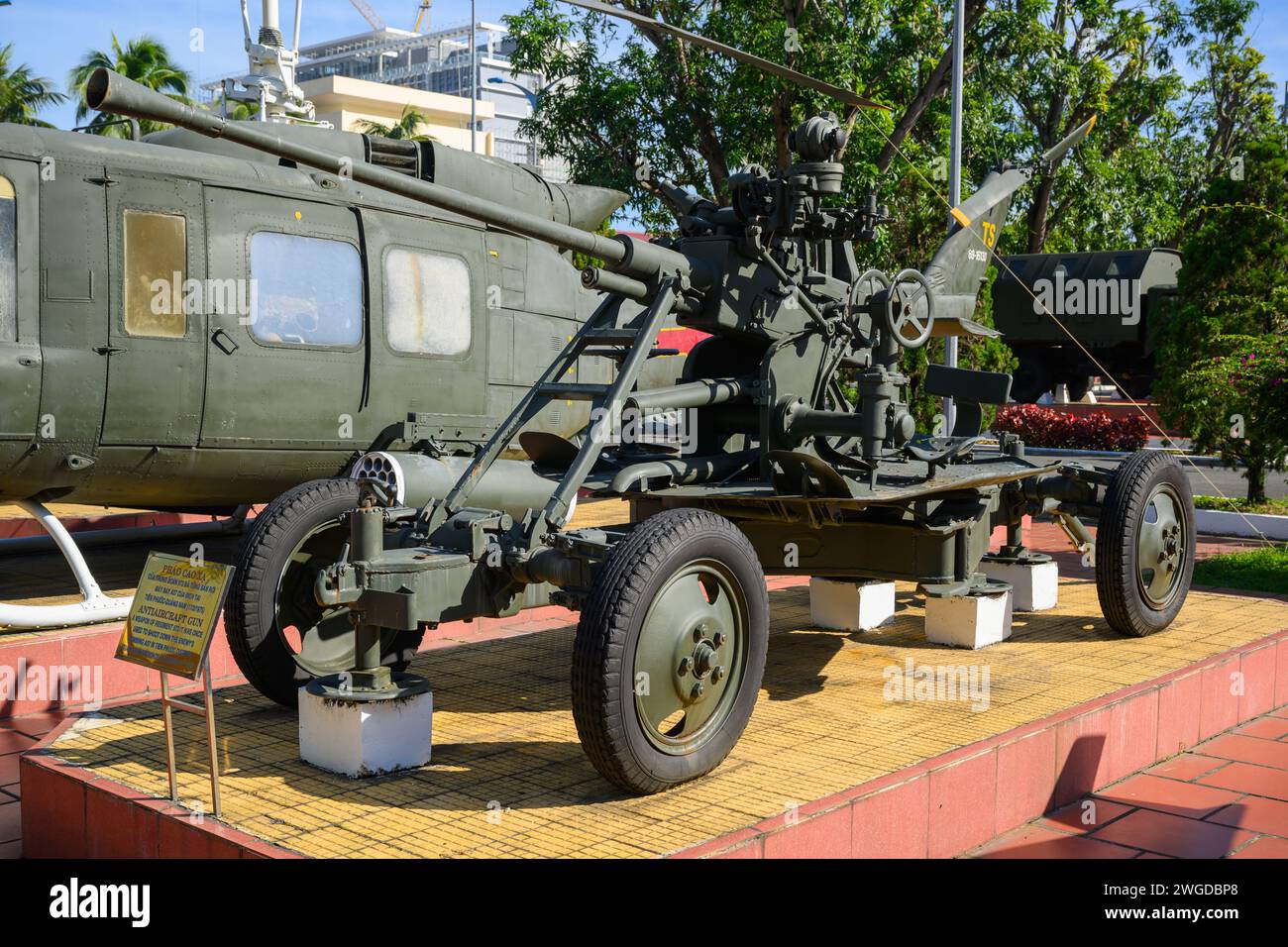 A historic Vietnamese Anti Aircraft Gun at the Ho Chi Minh Museum, Da ...