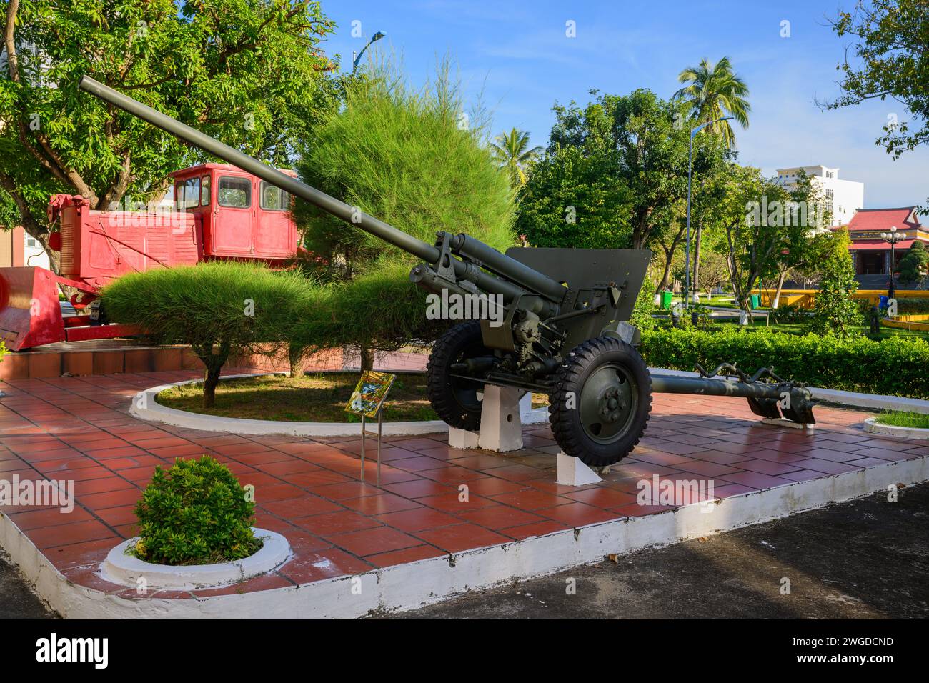 Anti tank artillary hi-res stock photography and images - Alamy