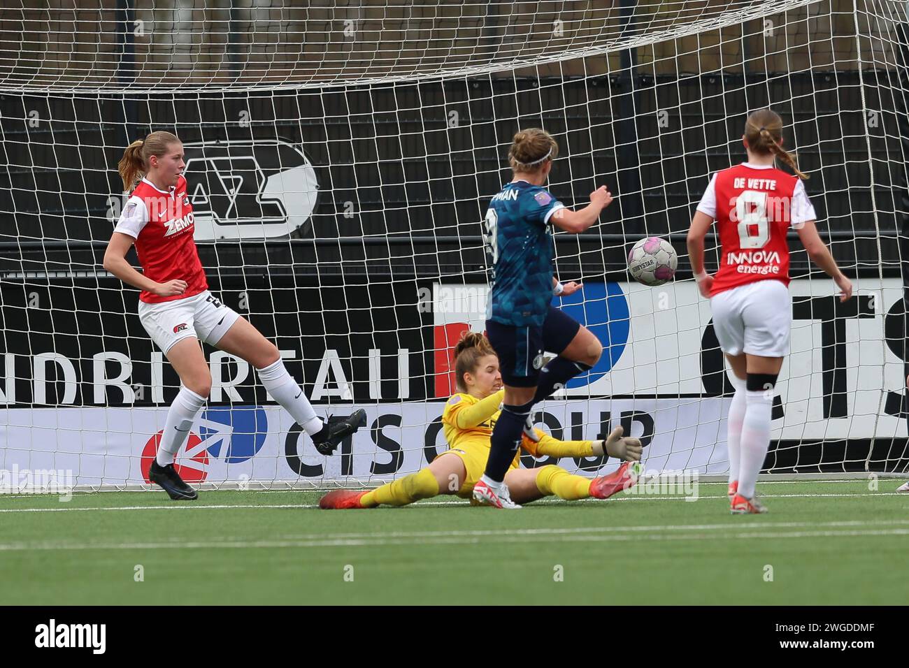 WIJDEWORMER , NETHERLANDS - FEBRUARY 04: Femke Liefting Goalkeeper of ...