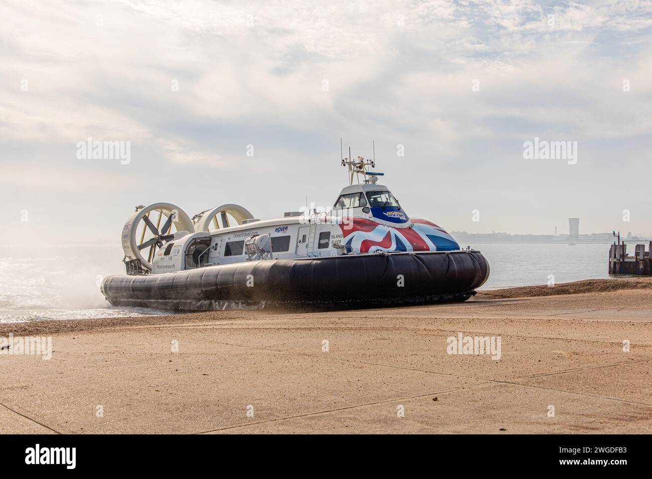 Hover travel hovercraft terminal hi-res stock photography and images ...