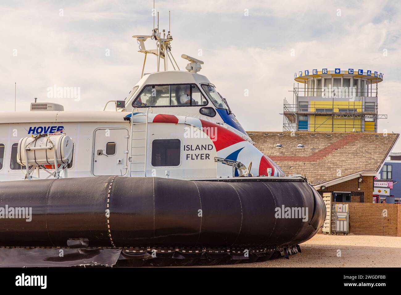 Island flyer hover craft hi-res stock photography and images - Alamy