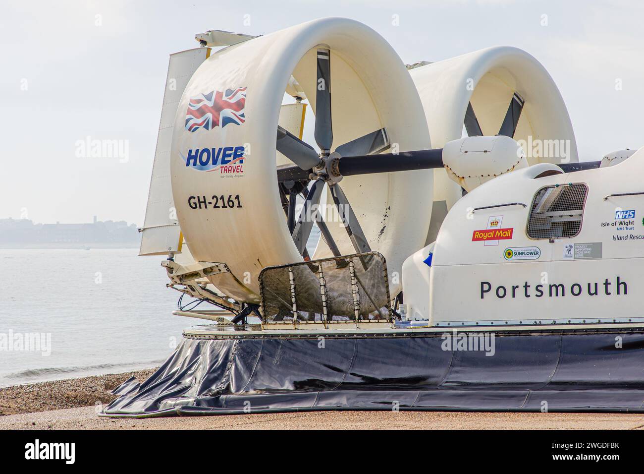 Island flyer hover craft hi-res stock photography and images - Alamy