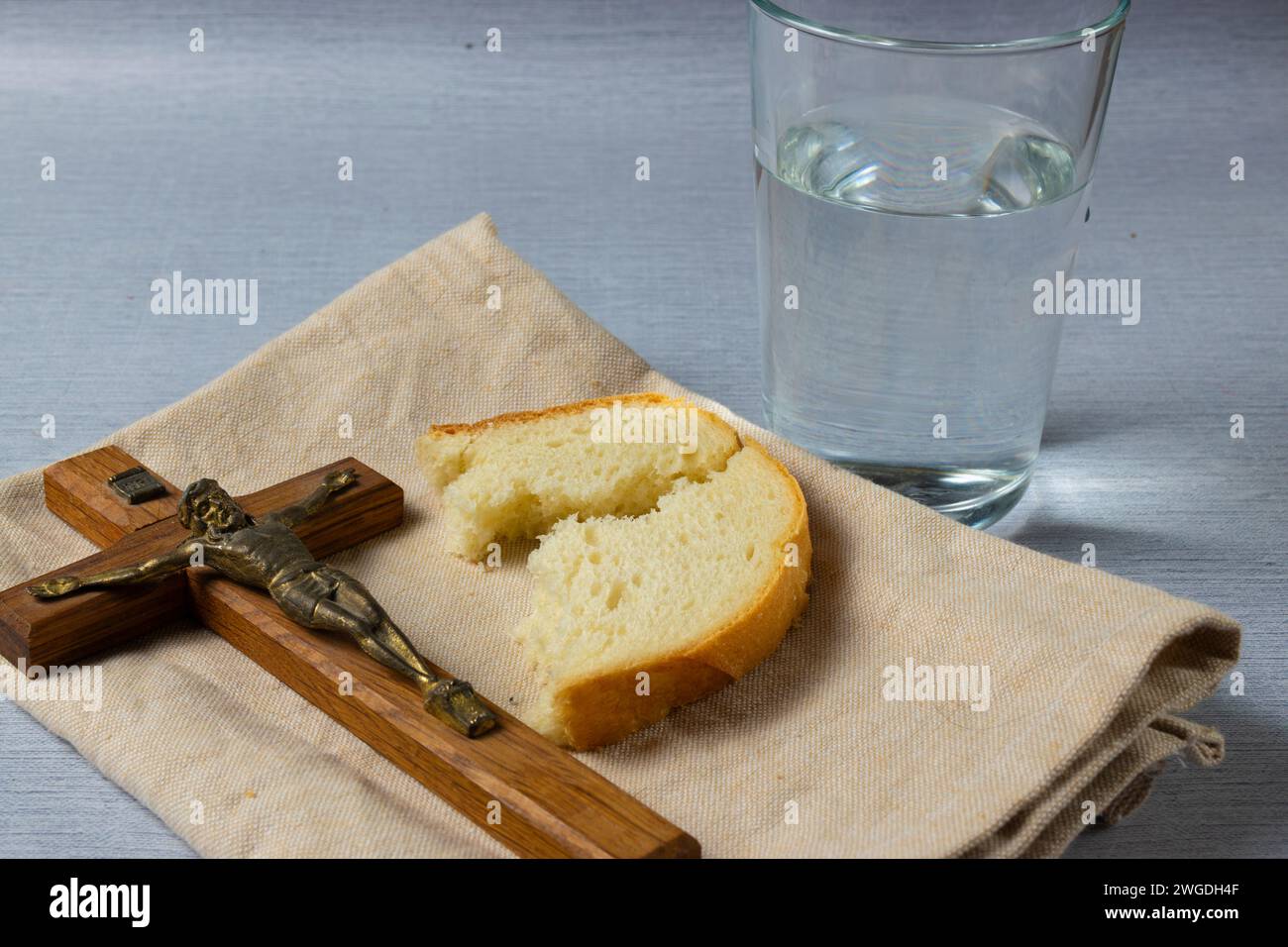 Lent season - Bread, water and bible Stock Photo - Alamy