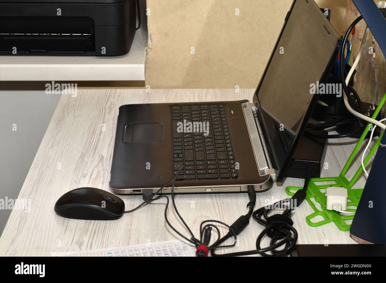 The computer is left on on the desk in the office, everything is ready ...